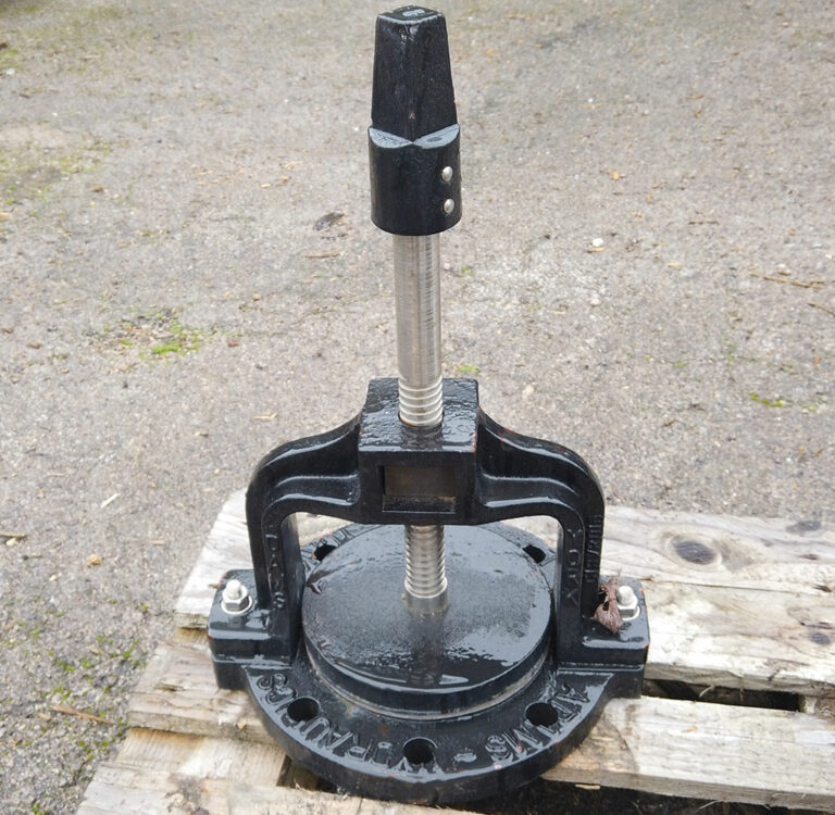 Sludge Valve - Fig 992